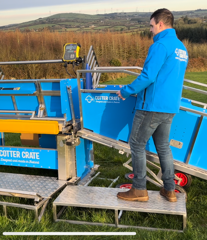 Cotter Crate Sheep Handler – Cotter Agritech